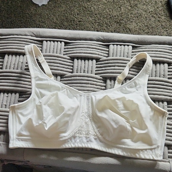 Secret Treasures | Intimates & Sleepwear | Secret Treasures Cream ...